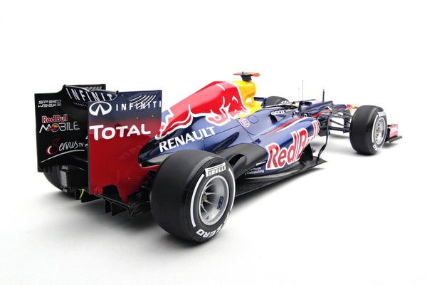 红牛RB8-2012年日本大奖赛 – China | Amalgam Collection